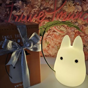Small Totoro Honnori Lamp, Perfect Gift for Anime Lovers, Super Kawaii ...