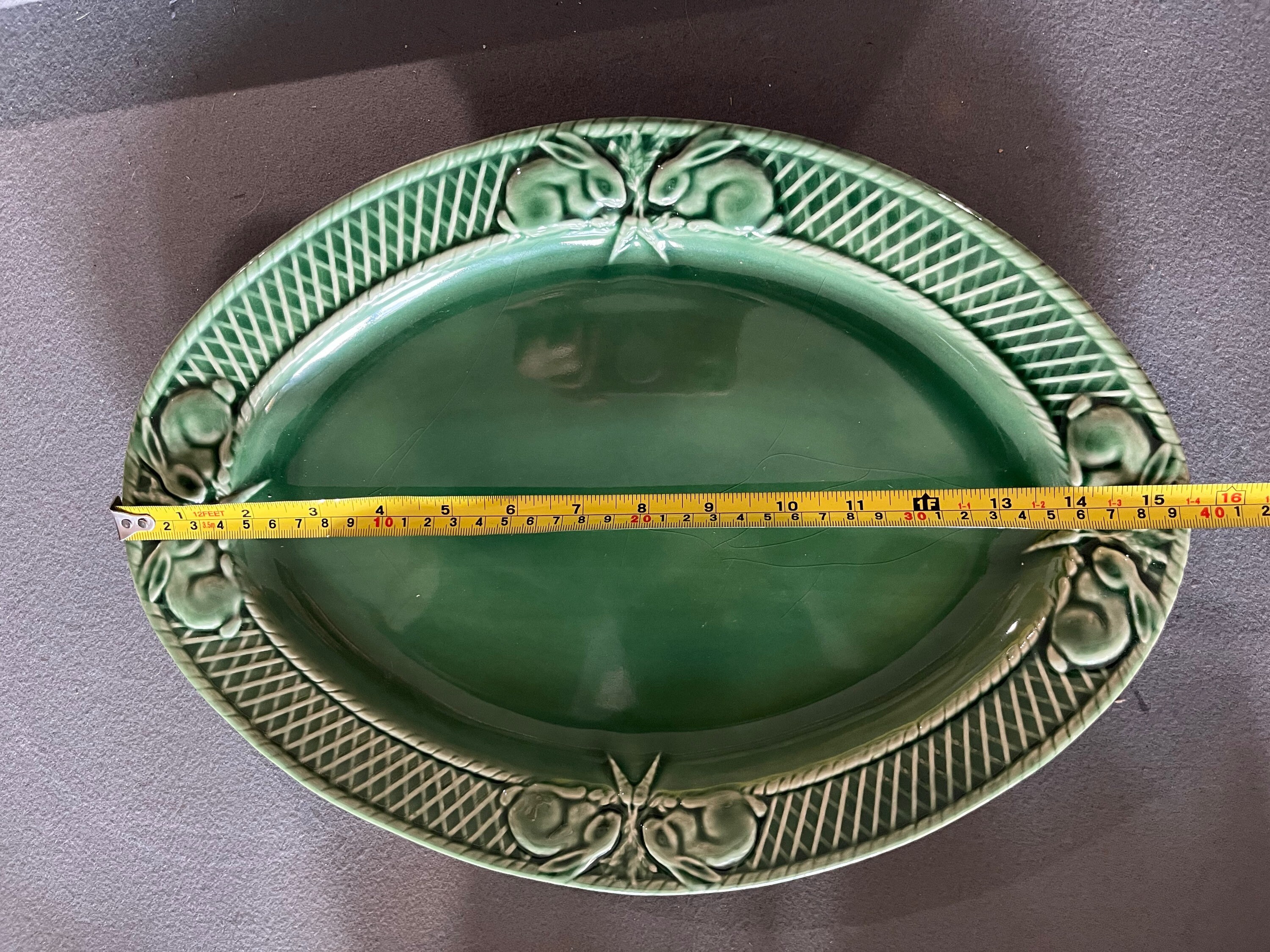 Green Bordallo Bunny With Lattice Dishes and Serving Dish. Sold ...