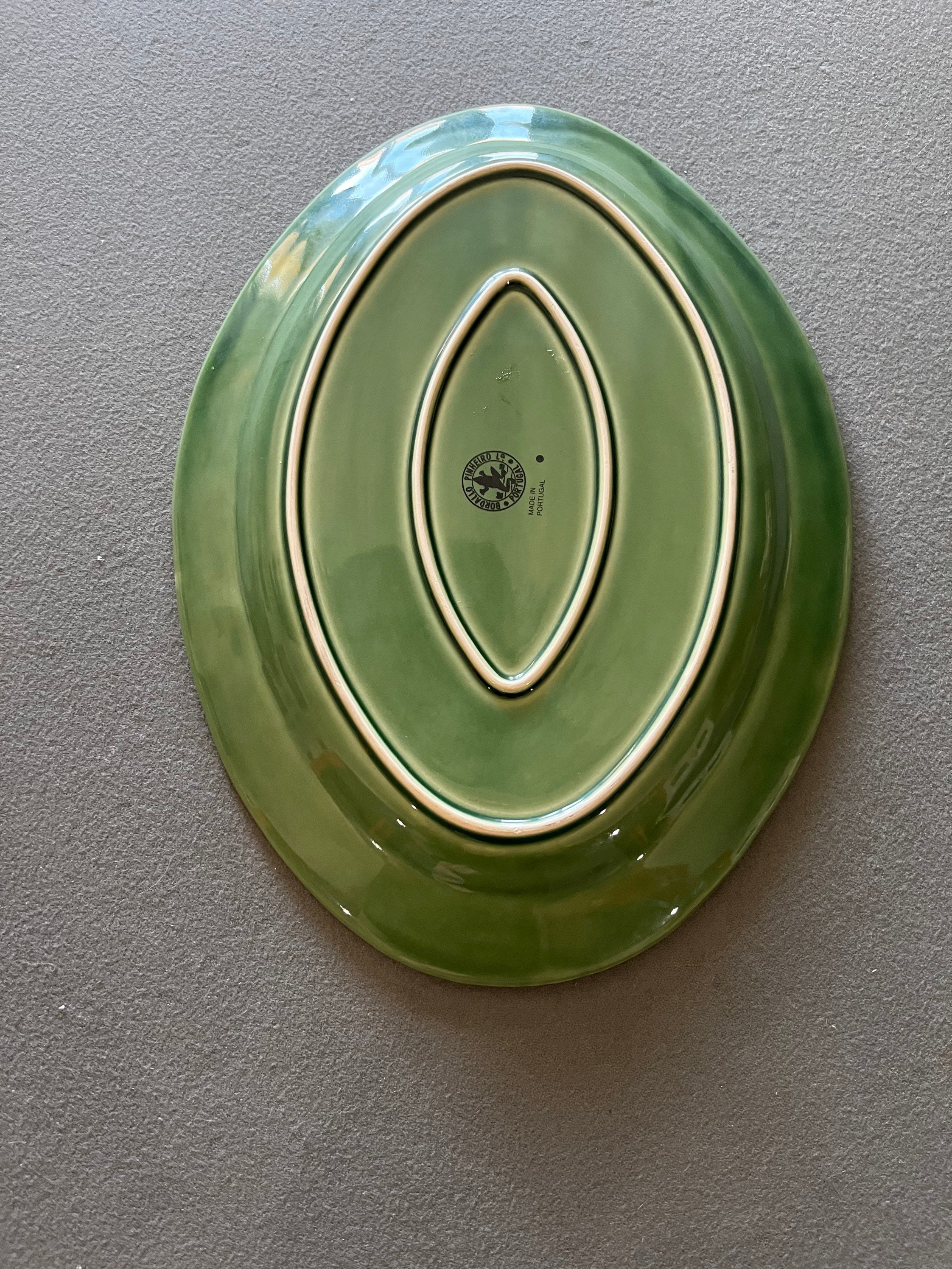 Green Bordallo Bunny With Lattice Dishes and Serving Dish. Sold ...