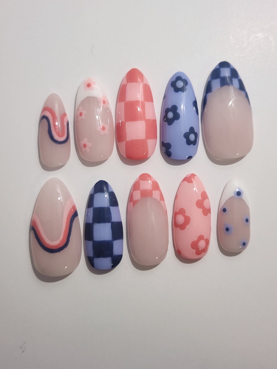 NON CUSTOMIZABLE Pre Made, Pre Sized Hand Painted Press on Nails Size ...