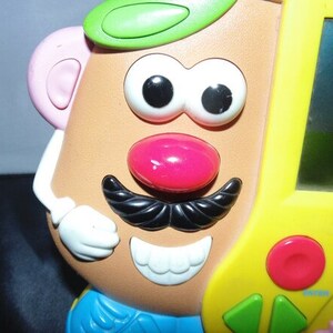Vintage Mr POTATO Head ELECTRONIC Talking INTERACTIVE Hand Held Game ...