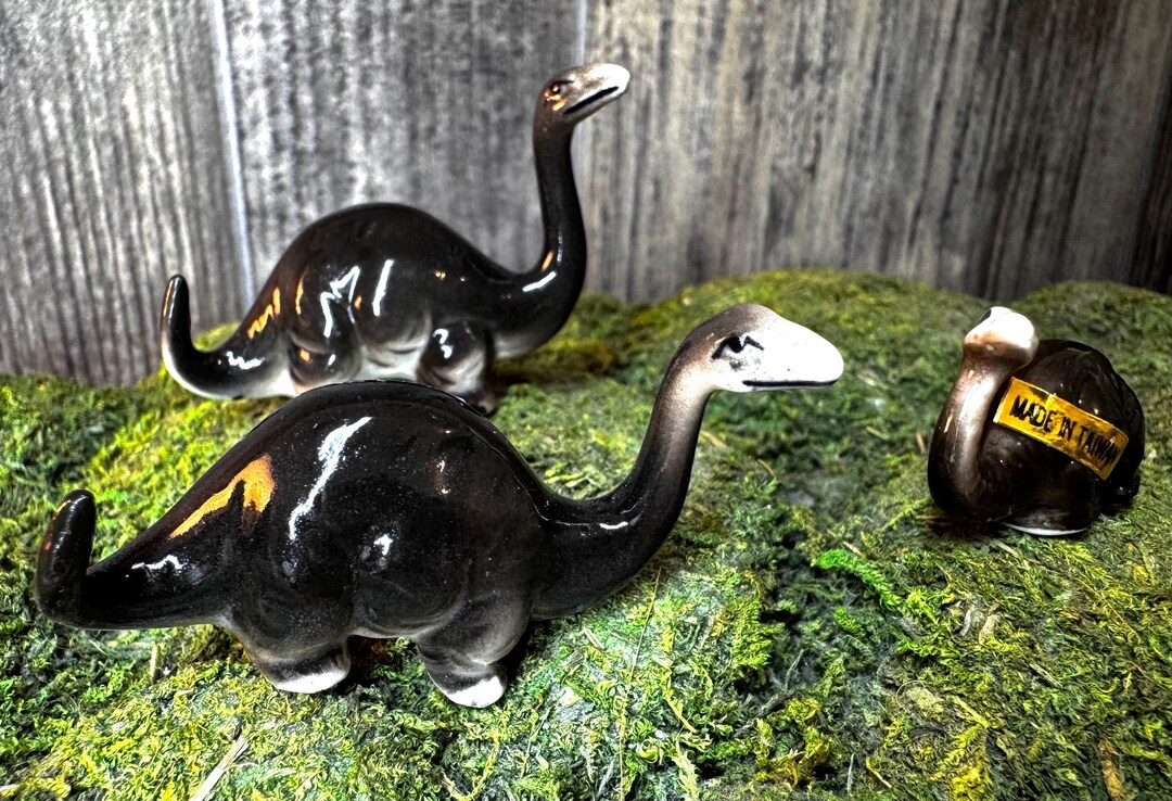 Vintage MINIATURE Set DINOSAURS, Set of Three/porcelain/beautiful - Etsy