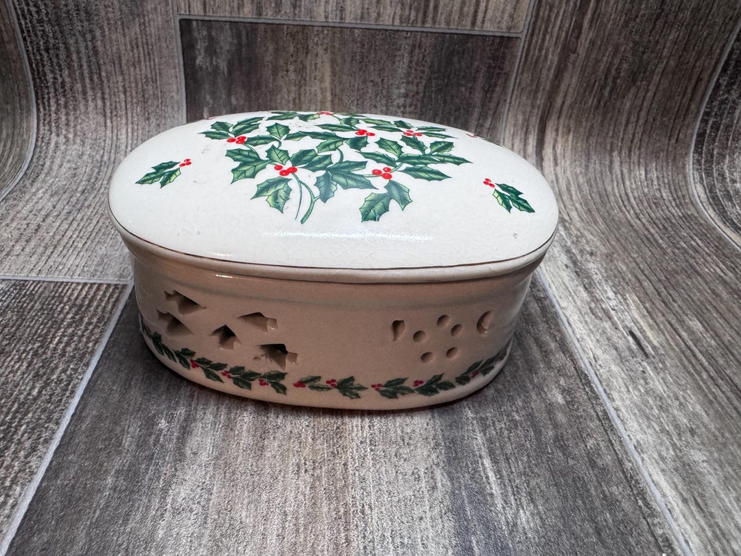 Holly Trinket Box Porcelain Gift Collection 3" X 5 1/4" X 4" CHRISTMAS ...