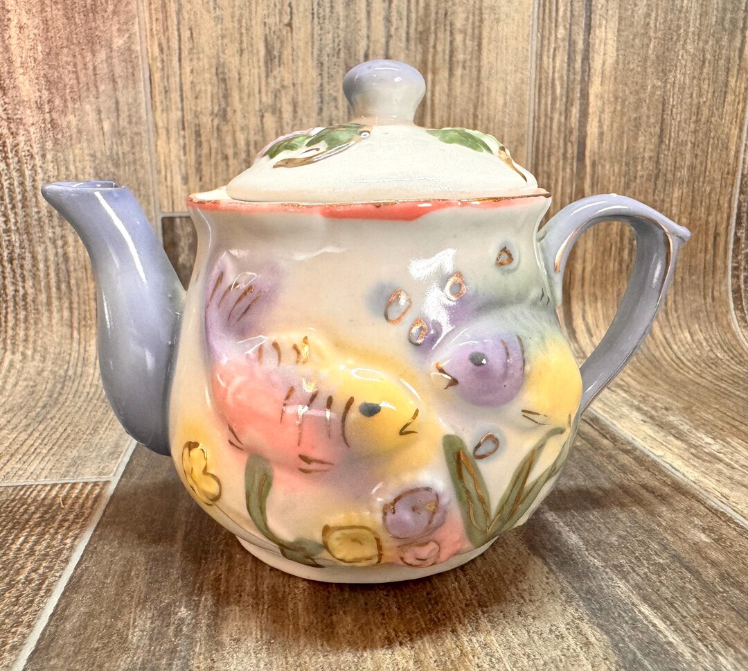 VINTAGE HAND PAINTED Ceramic Teapot Fish 4 in Tall - Etsy