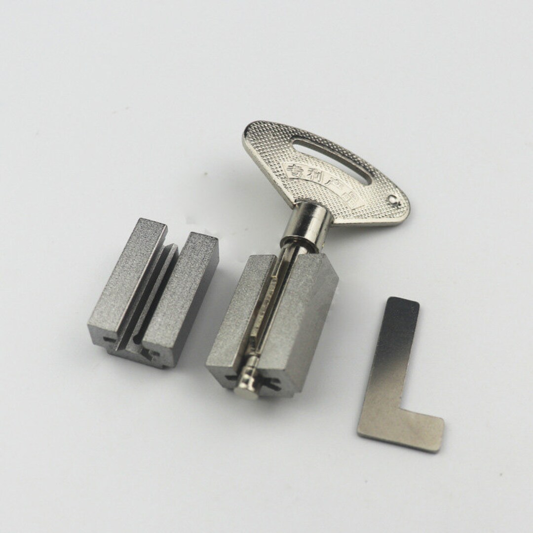 Triangular Magnetic Key Clamp Vertical Key Machine Universal Auxiliary ...