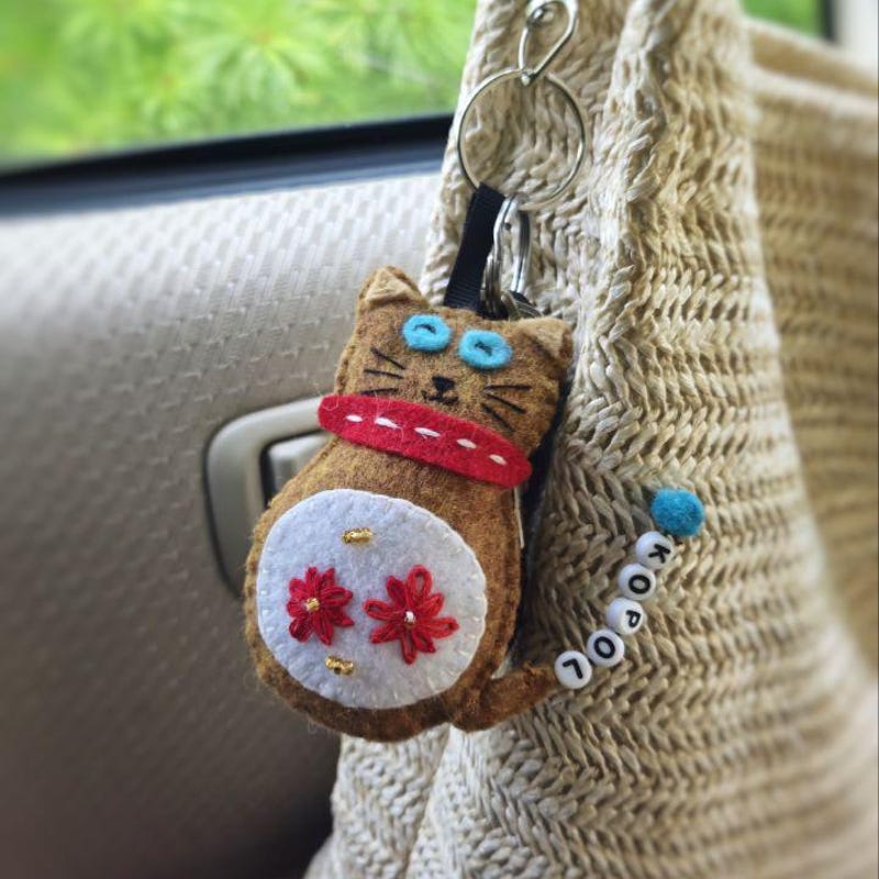 Felt Keychain - Etsy