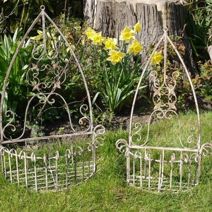 Arched Metal Hanging Wall Planters - Gothic Metal Basket Planters - Etsy UK