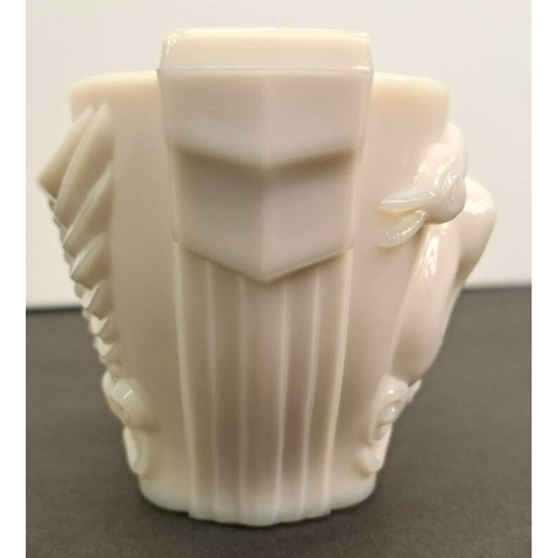 Macbeth-evans Monax Art Deco Swan Song Uranium Depression - Etsy