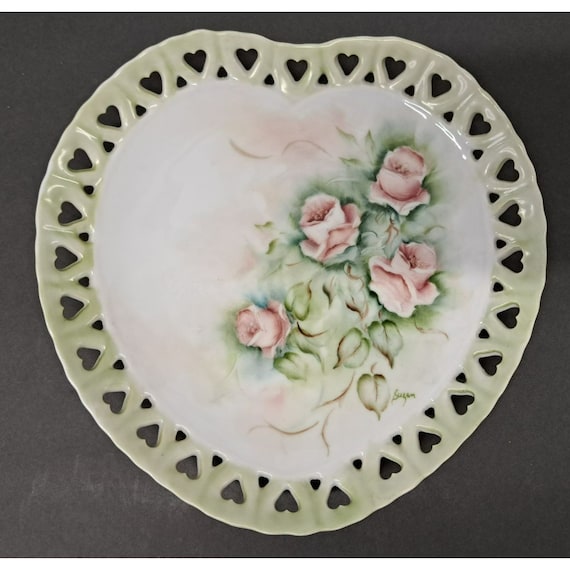 Vintage HAND PAINTED Pink Roses on Heart Shaped W/heart Lace - Etsy