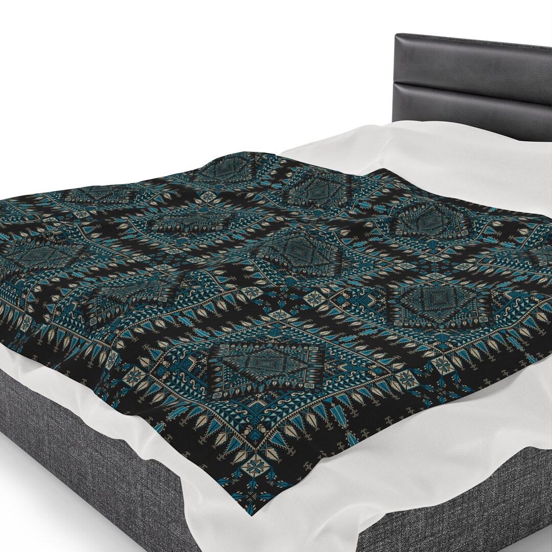 Palestinian Tatreez Velveteen Plush Blanket: Vintage Home Decor Throw ...