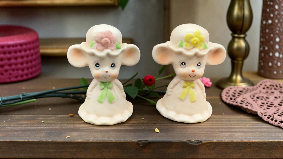 Vintage Anthropomorphic Mouse Salt and Pepper Shakers Ceramic Lady Mice ...
