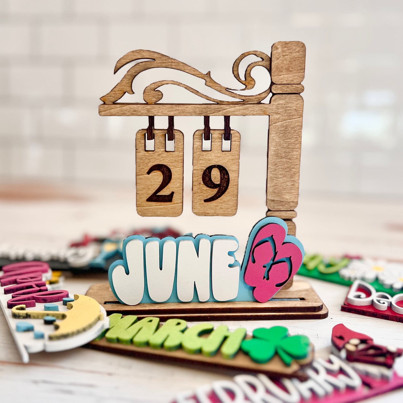 Interchangeable Calendar 9 Inch, Includes Stand, Numbers, & All 12 ...