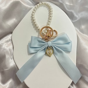 Beautiful Gentle Blue Bow Pearl Keychain Charm Heart-shaped Key Chain ...