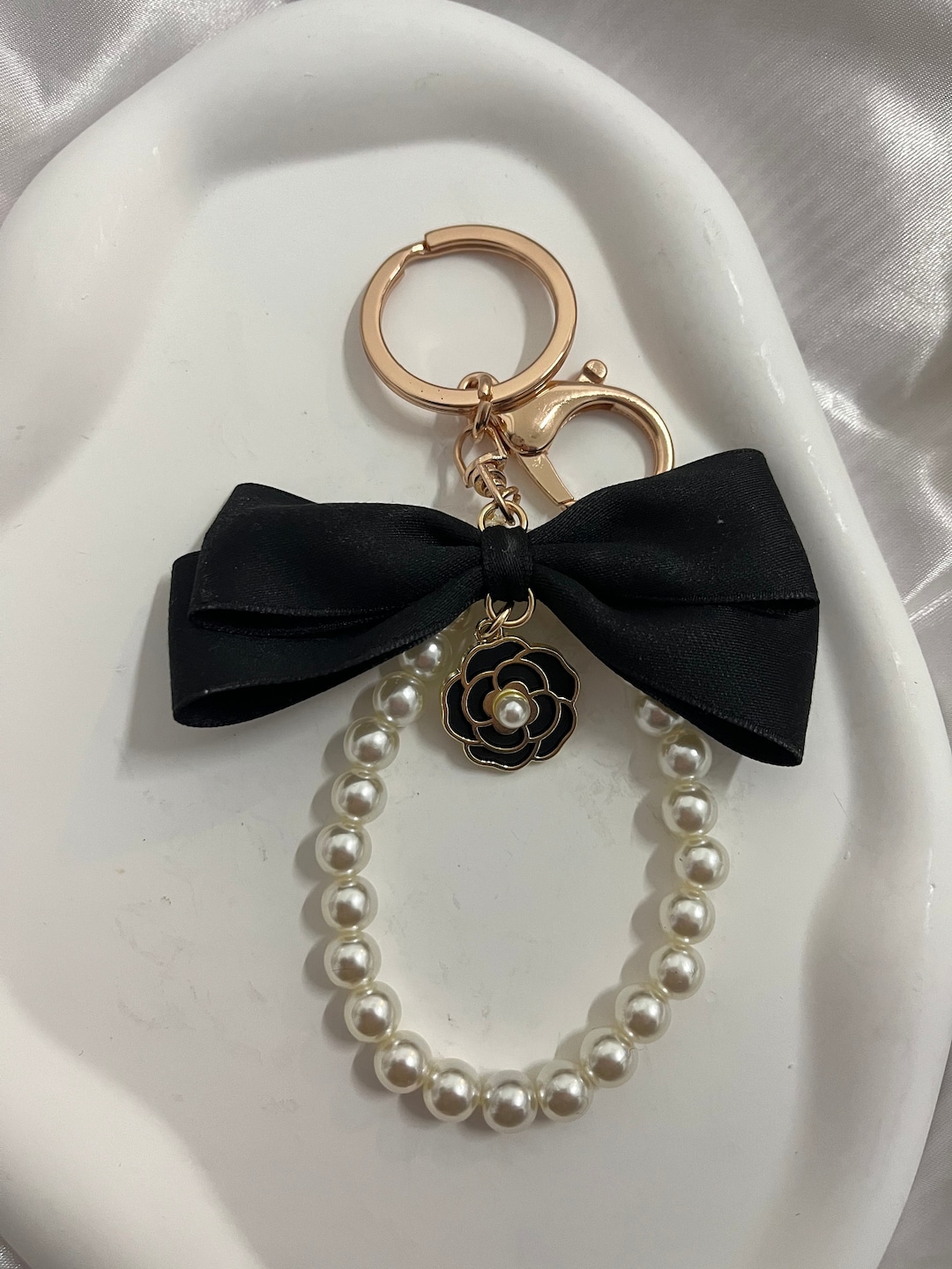Beautiful Gentle Black Bow Pearl Keychain Charm Flower Key Chain Ring ...