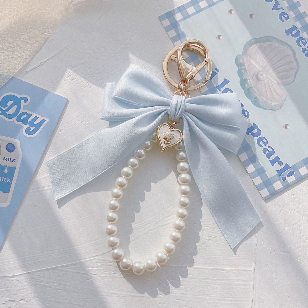 Beautiful Gentle Blue Bow Pearl Keychain Charm Heart-shaped Key Chain ...