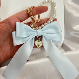 Beautiful Gentle Blue Bow Pearl Keychain Charm Heart-shaped Key Chain ...