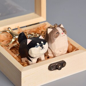 Wood Carving Keychains Cute Cat Pendant Key Chain Japanese Kawaii Solid ...