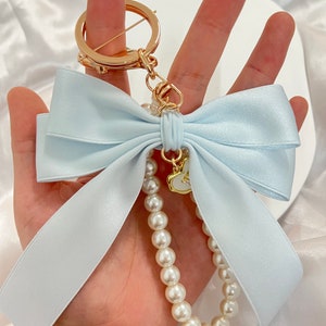 Beautiful Gentle Blue Bow Pearl Keychain Charm Heart-shaped Key Chain ...