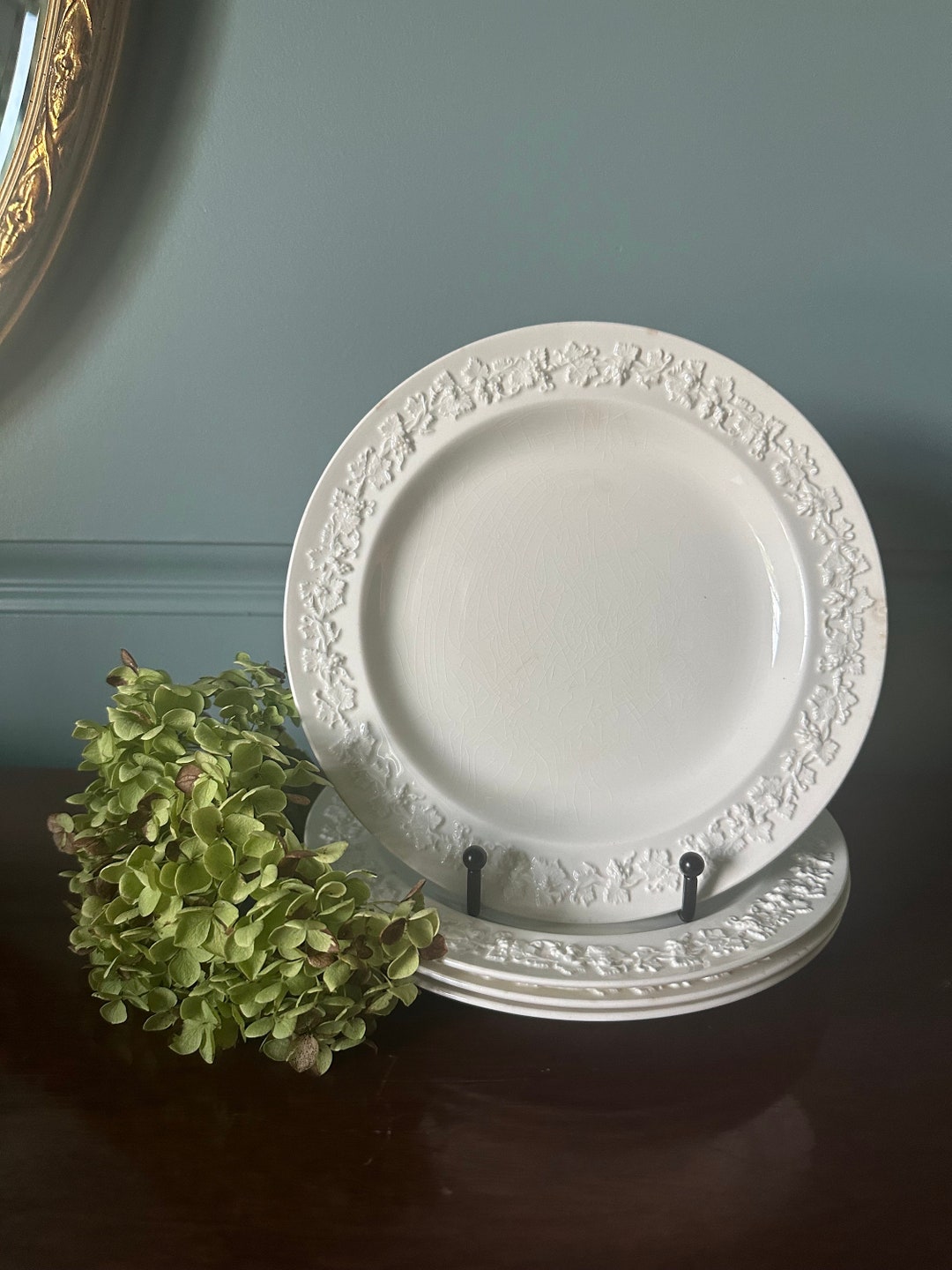 Wedgwood Creamware Queensware Embossed 8 1/8 Inch Salad Plates - Etsy