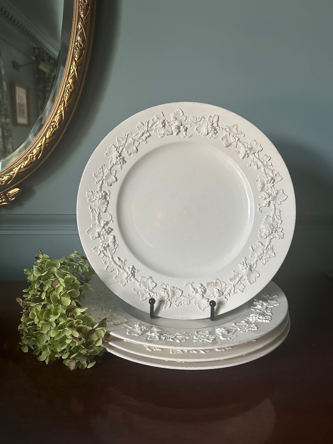 Wedgwood Creamware Queensware Embossed 10 5/8 Inch Dinner Plates - Etsy