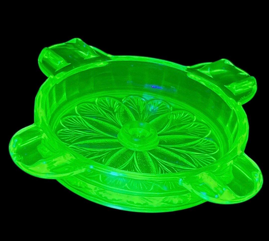 RARE Vintage Antique 1930's Jeanette Glass Vaseline Uranium Sunflower ...