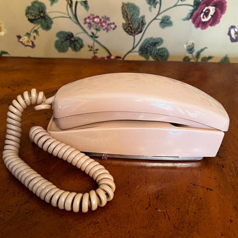 Vintage Princess Telephone - Etsy