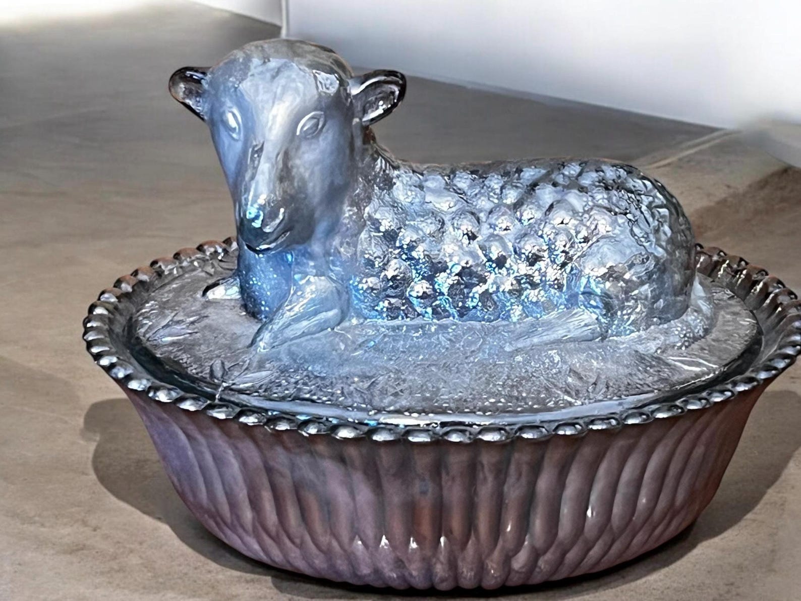 RARE Vintage Boyd Carnival Glass Nesting Sheep Lidded Box MINT! - Etsy