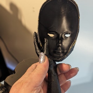 Futuristic 3D Cracked Amber Mask Wall Art - Modern Sculpture Replica ...