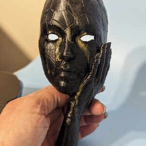 Futuristic 3D Cracked Amber Mask Wall Art - Modern Sculpture Replica ...