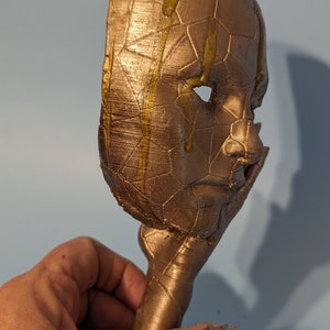 Futuristic 3D Cracked Amber Mask Wall Art - Modern Sculpture Replica ...