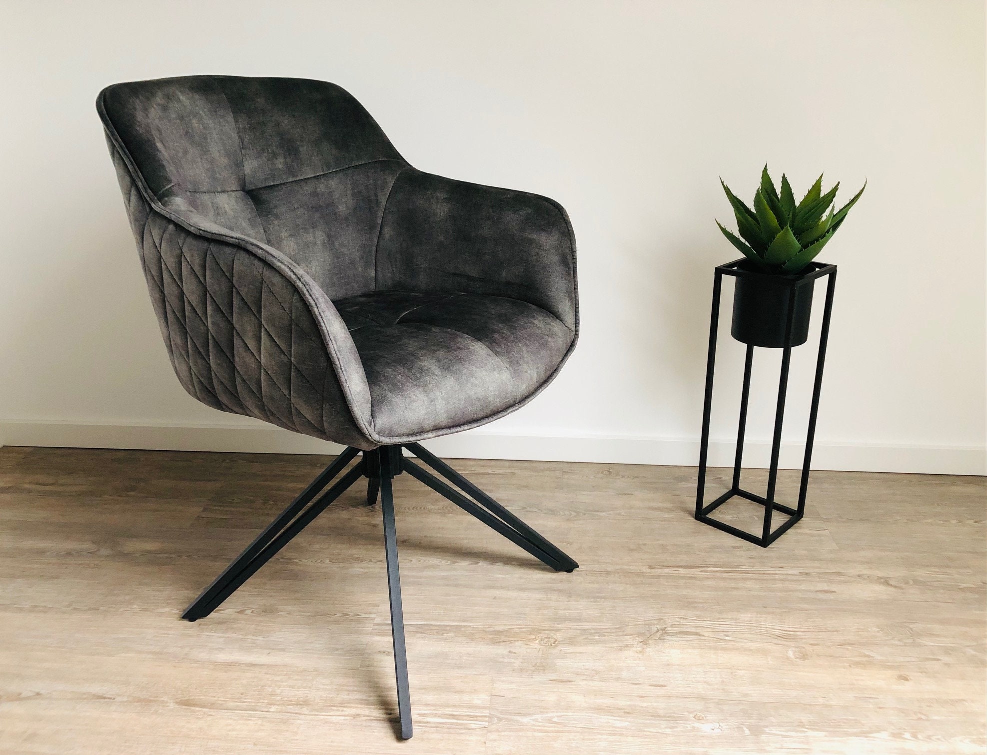 Design Stuhl LOFT Drehbar Braun Retro Design Gestell Schwarz ...