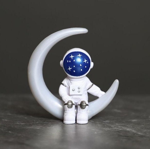 Mini Astronaout Resin Astronaut Figure Statue Figurine Spaceman ...