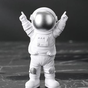 Mini Astronaout Resin Astronaut Figure Statue Figurine Spaceman ...