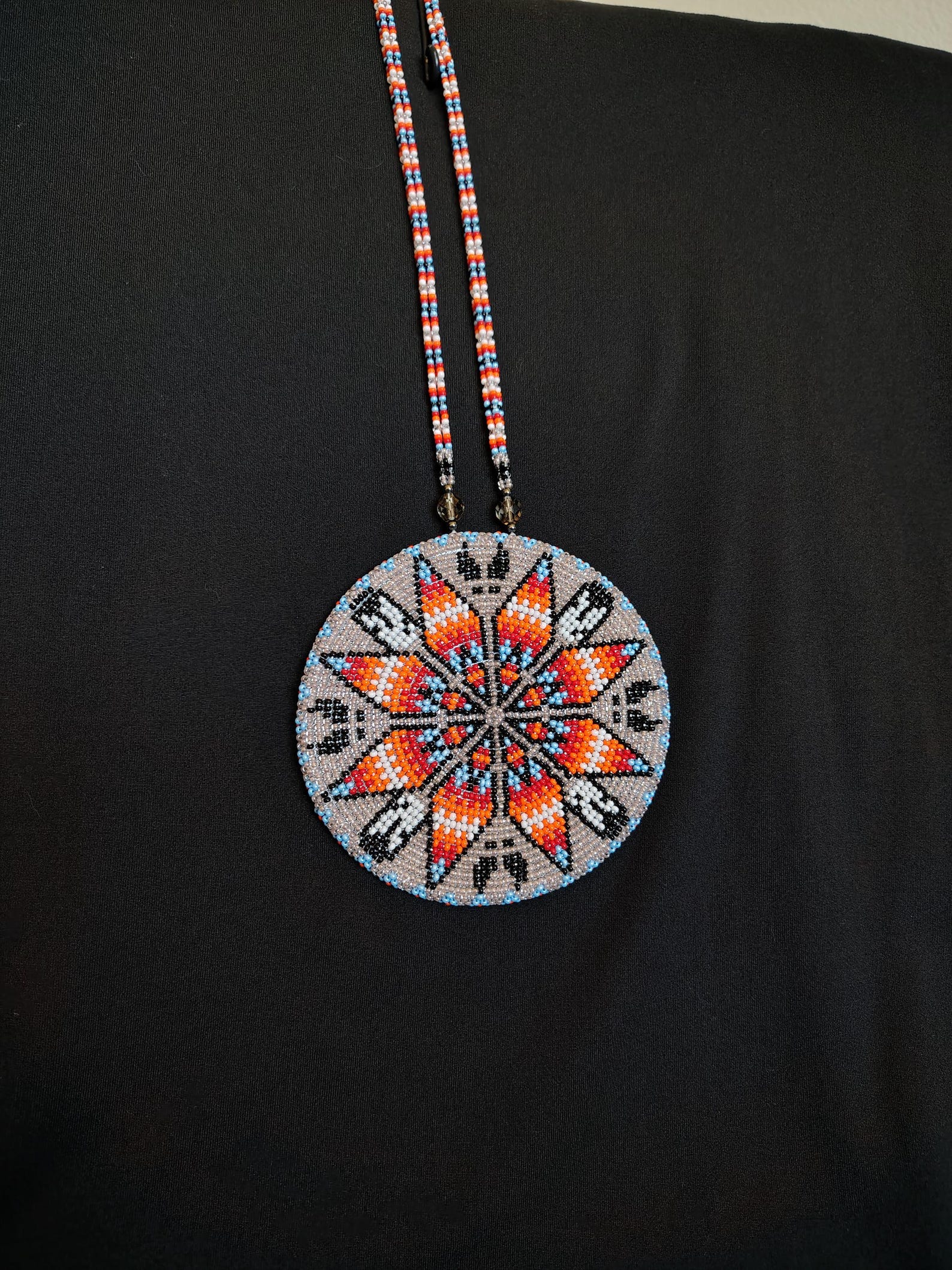 Hooves & Feathers Rosette Star Large Traditional Colors Medallion ...