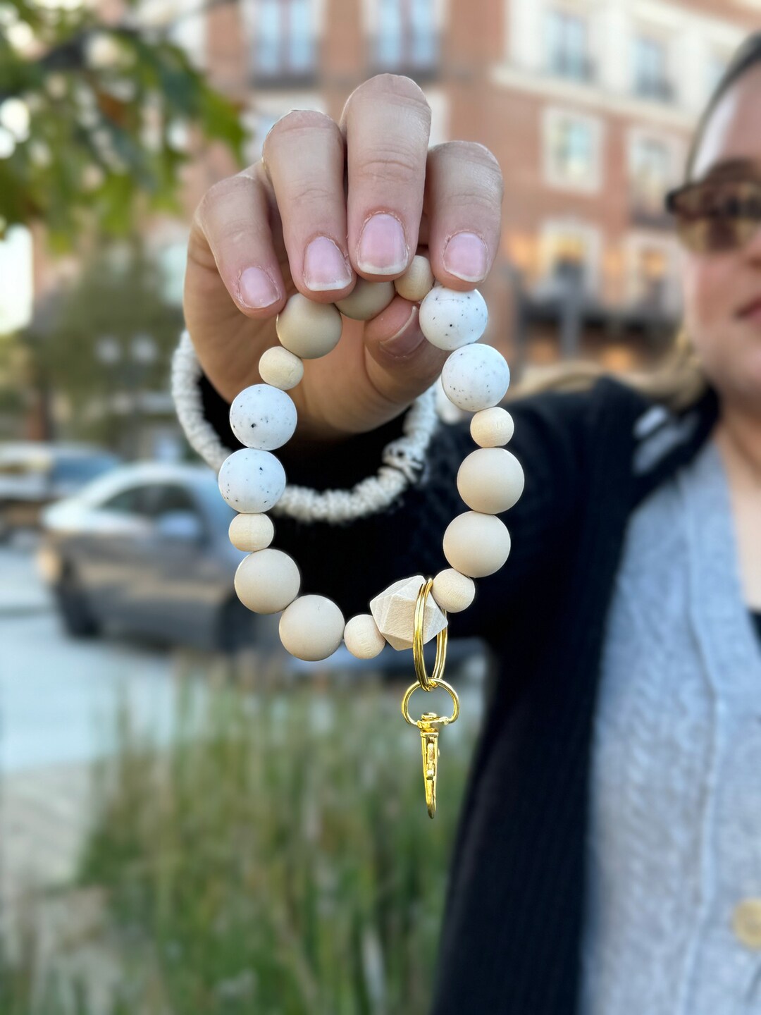 Speckled and Biege Silicone Bead Bracelet Keychain Speckled Silicone ...