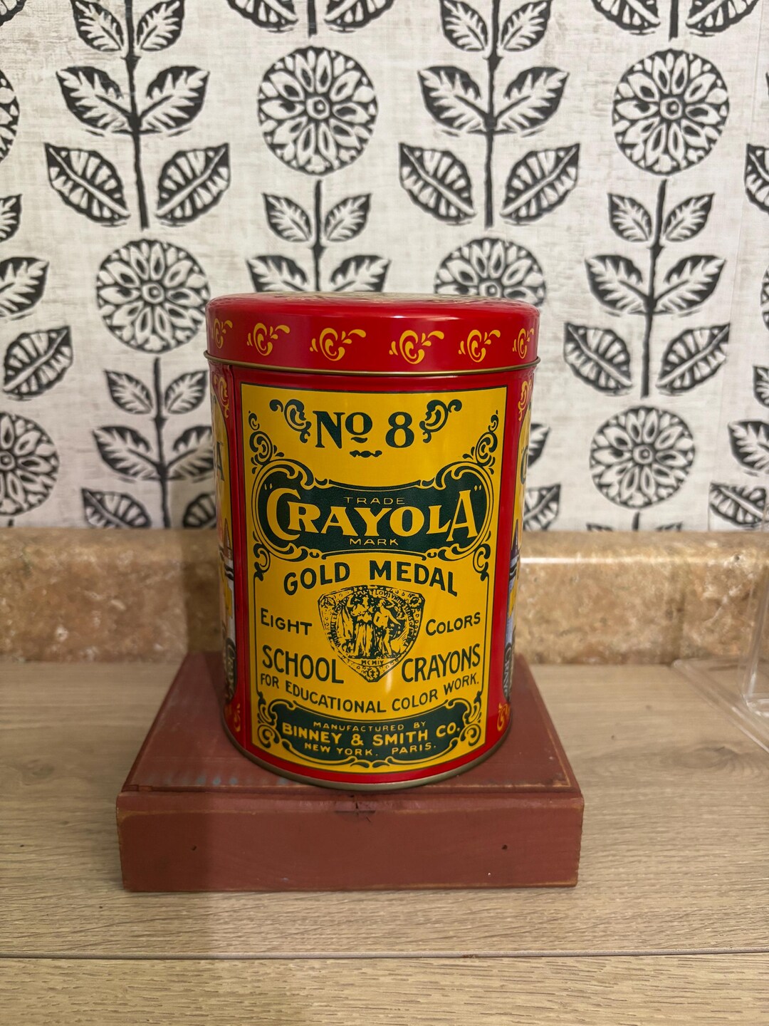 Vintage Crayola Gold Medal Replica of 1903 Tin Binney & Smith 1982 - Etsy