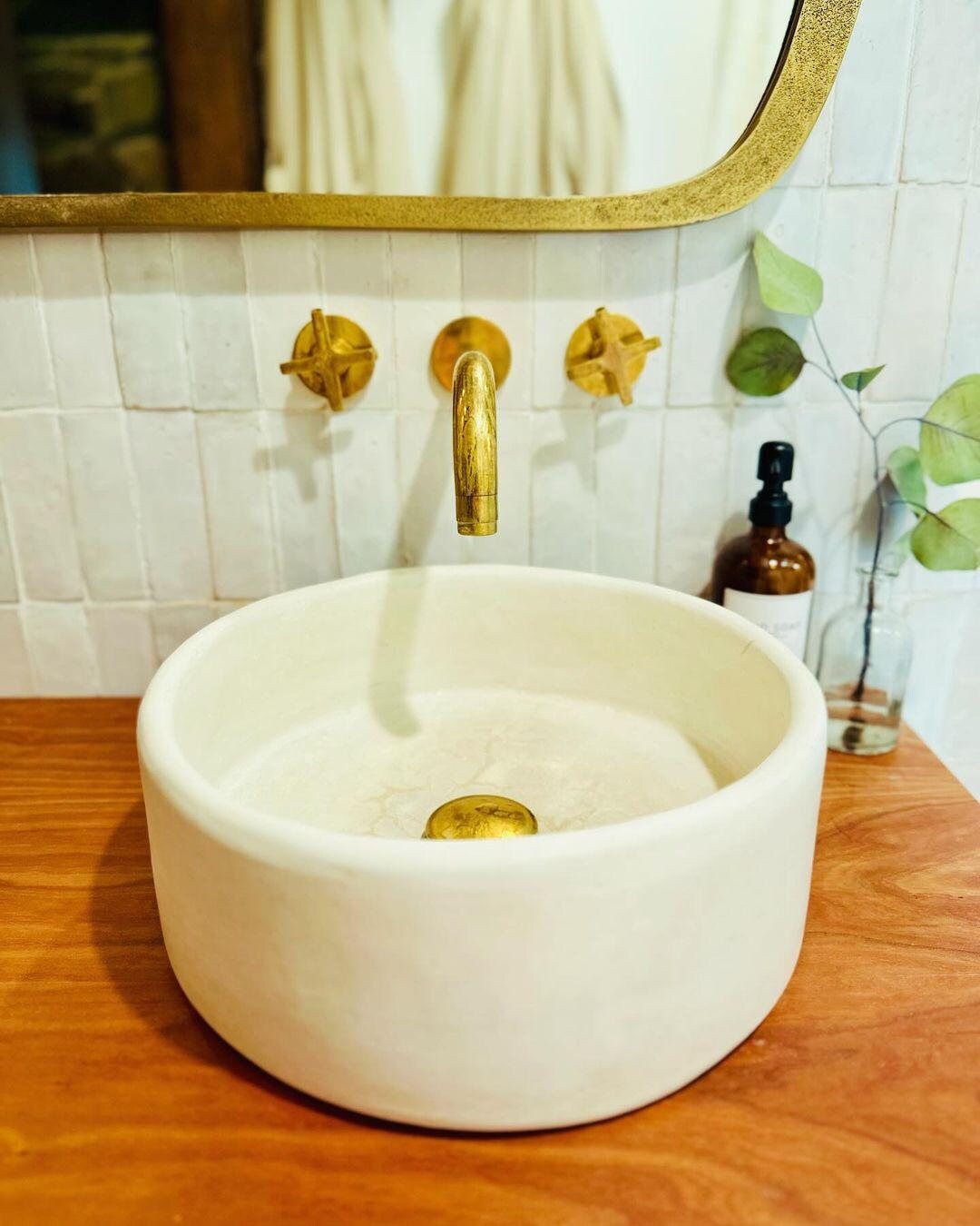 Unlacquered Solid Brass Wall Mountfaucet , Bathroom Faucet , Powder ...