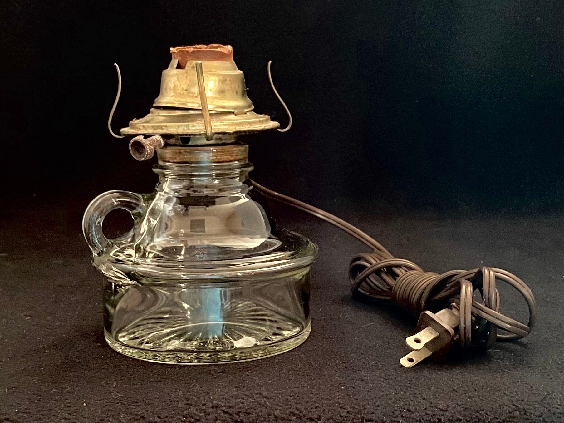 Antique Clear Glass Kerosene Finger Lamp-bracket/sconce2 Eagle Electric ... Antique Clear Glass Kerosene Finger Lamp-bracket/sconce2 Eagle Electric ...