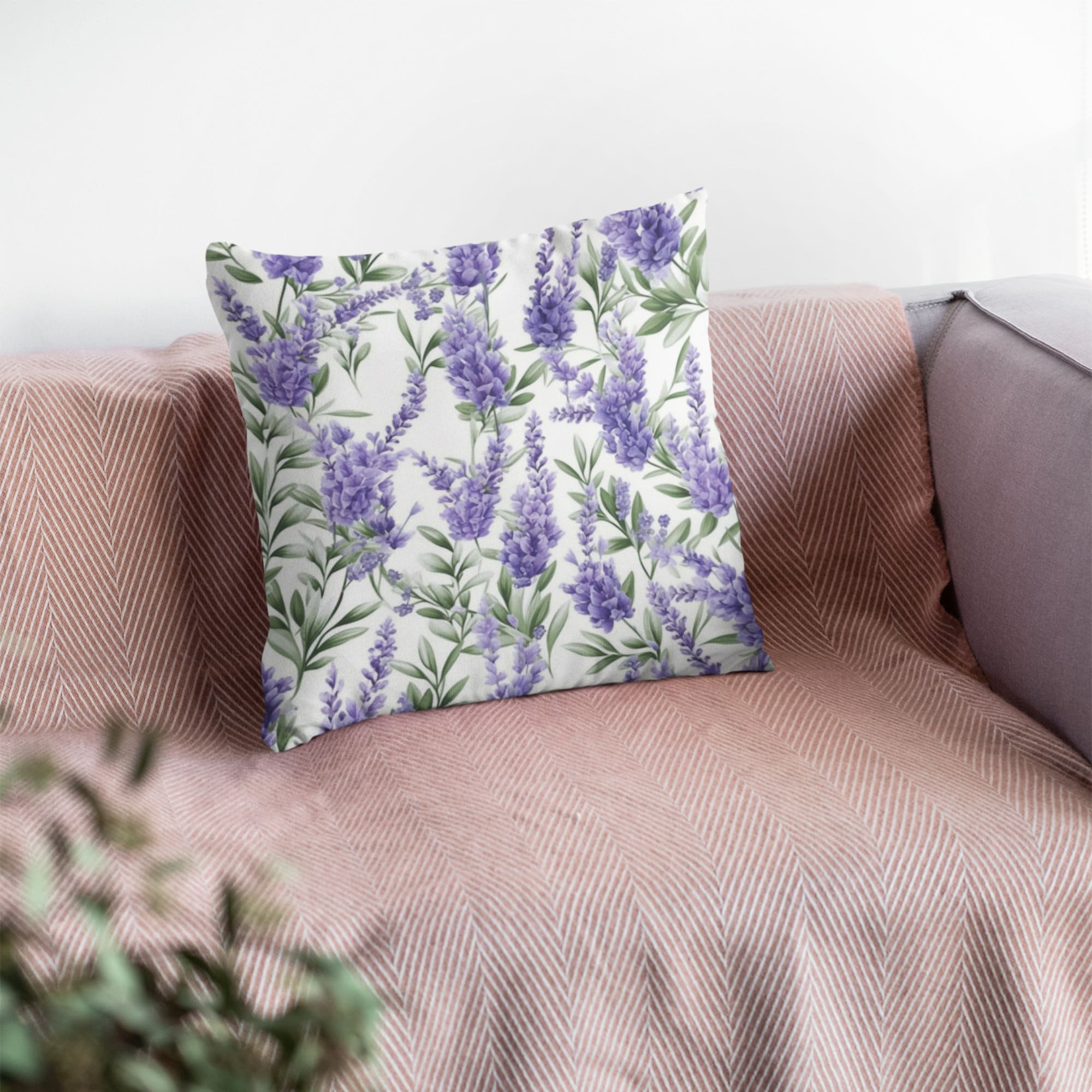 Lavender Pattern Throw Pillow, Floral Home Decoration Cushion Cover ...