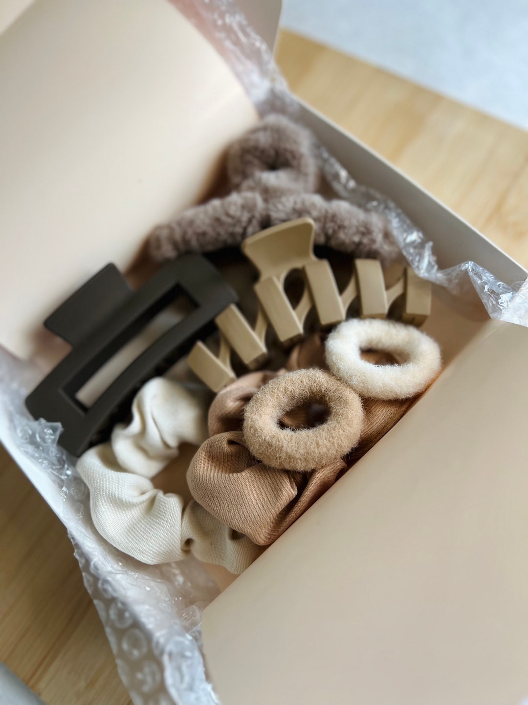 Luxury Women's Hair Gift Box Kit of 7 Elegant Accessories for Perfect ...