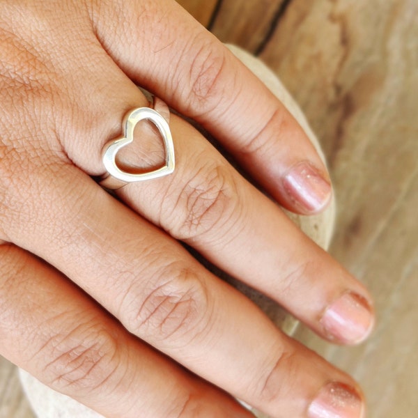 Open Heart Ring - Etsy