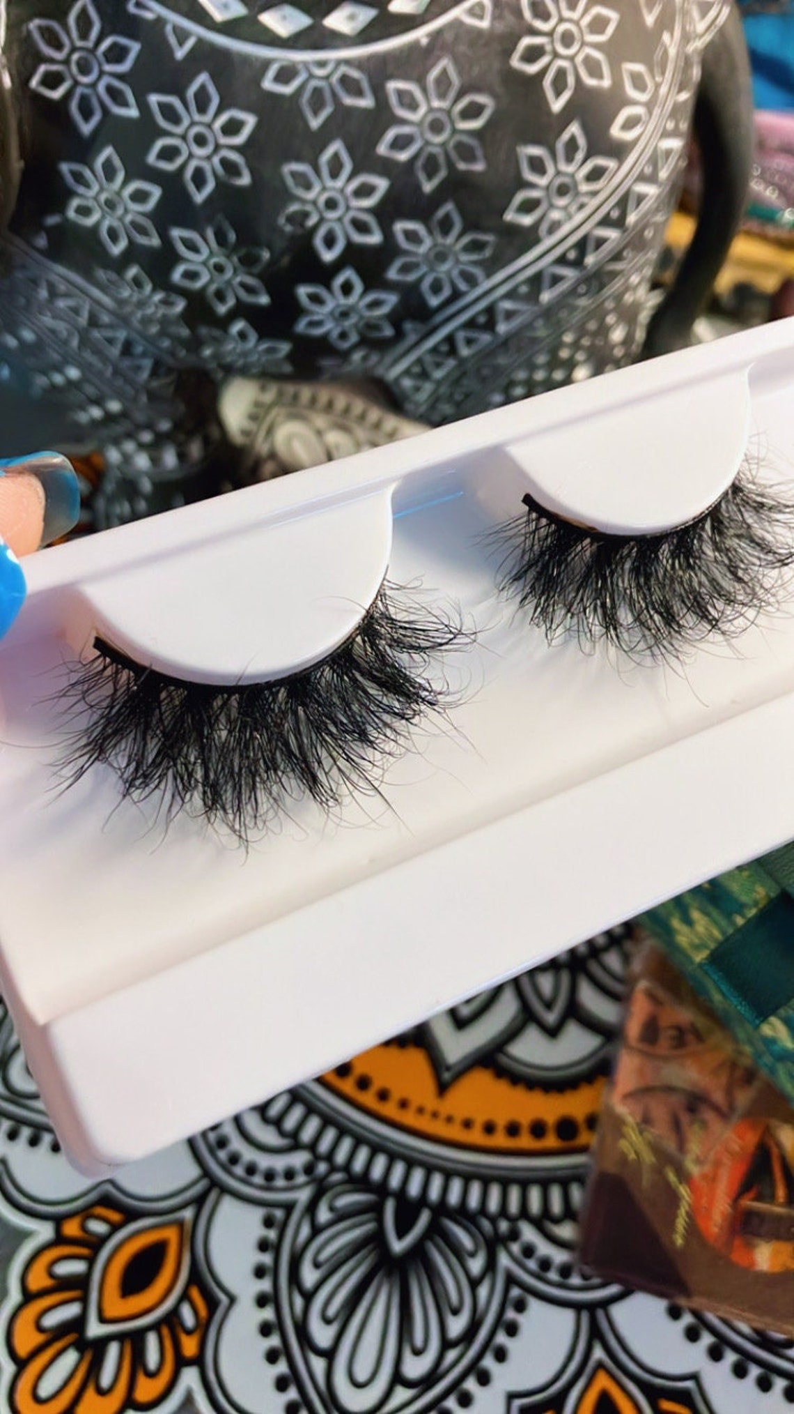 Super Fluffy Soft Bold Baddie Eyelash Extensions in Thick Faux Mink Big ...