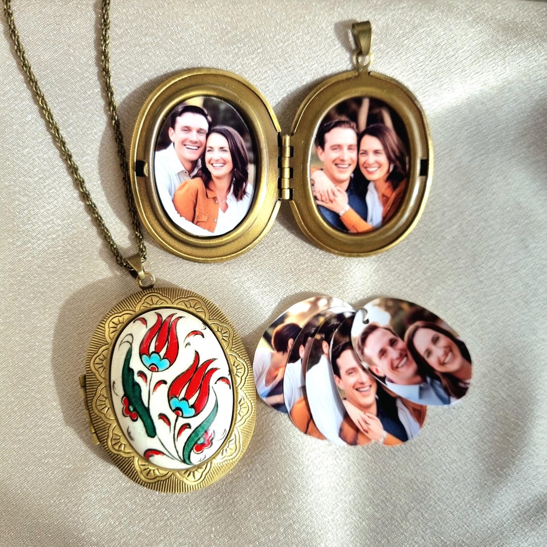 Ceramic Customized Photo Locket, Vintage Style Engraved Locket, Unique ...