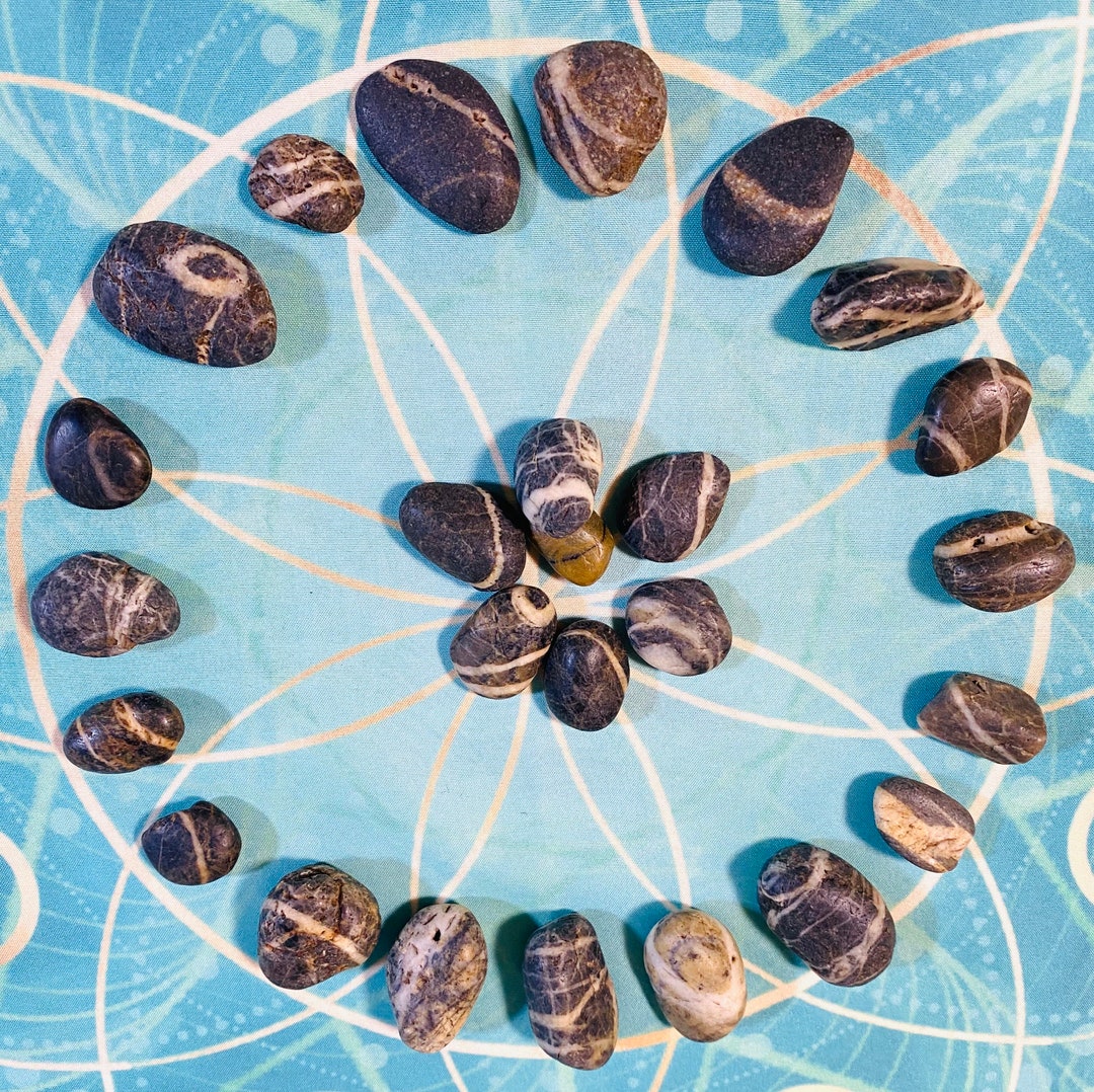 25 Pieces WISH STONES, Sea and River Gifts Bundle Wishing Stones From ...