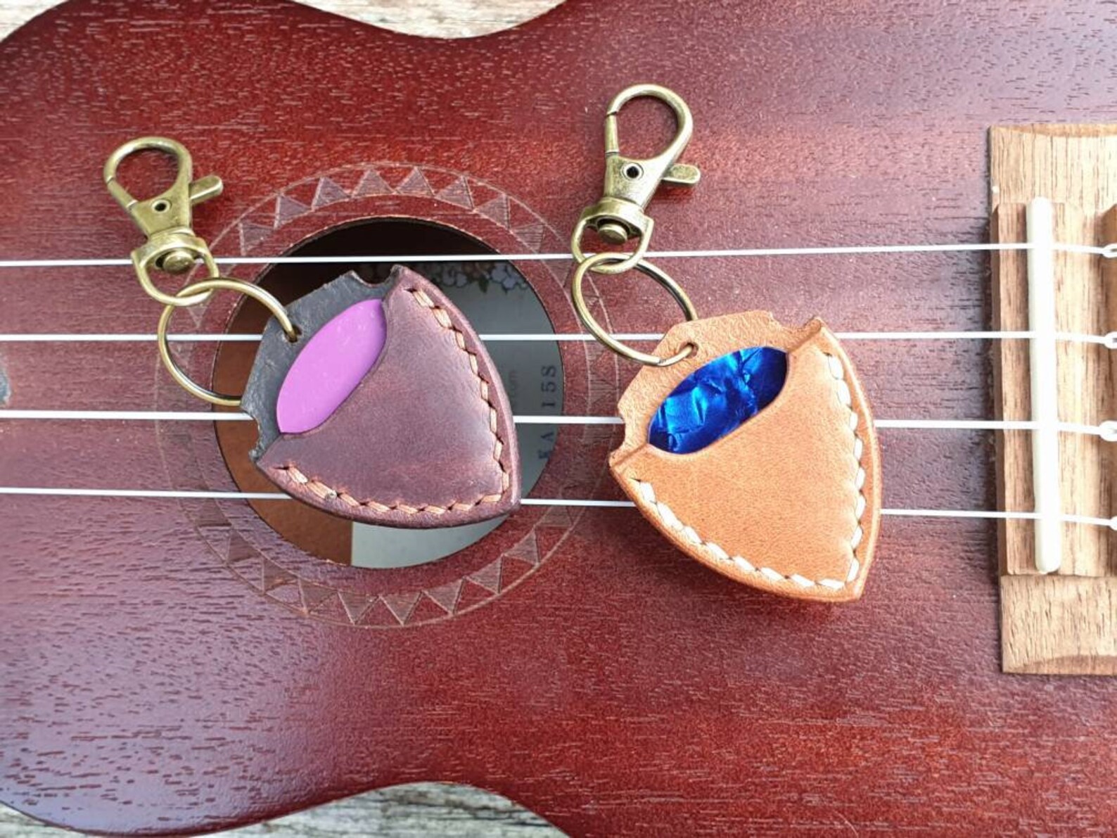 Leather Pick Holder Leather Plectrum Case Pouch Keyring Guitar - Etsy