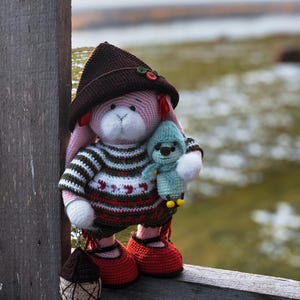 Crochet Pattern of Christmas Dwarf Rabbit Outfits With Little Elves - Etsy