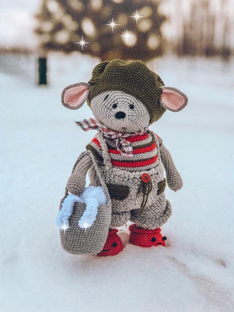 Crochet Clothes Pattern for a Mouse. - Etsy