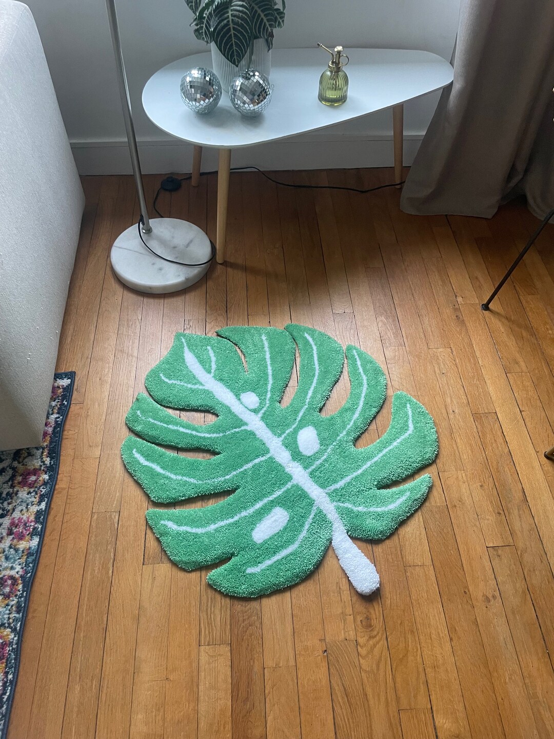 Handmade Monstera Leaf Rug - Tropical Botanical Decor With Lifelike ...