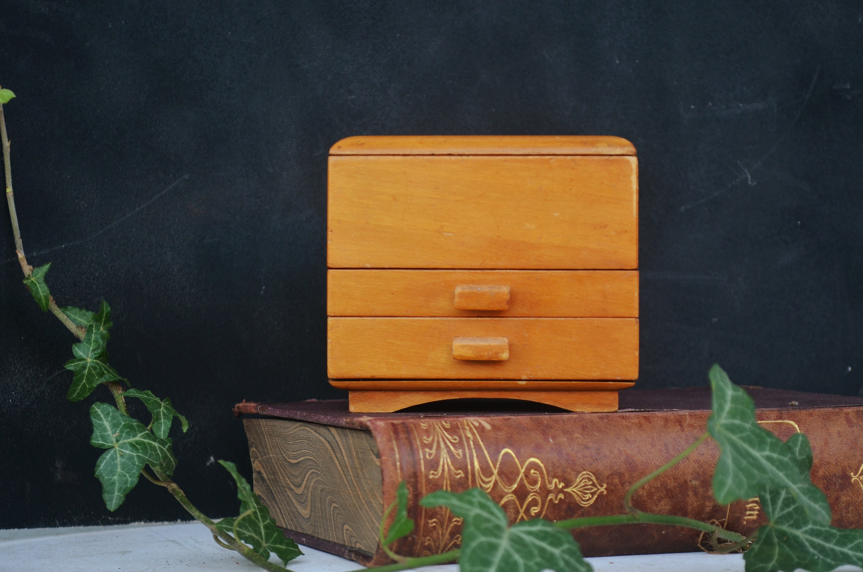 Mid Century Wood Cigarette Dispencer Humidifier - Etsy
