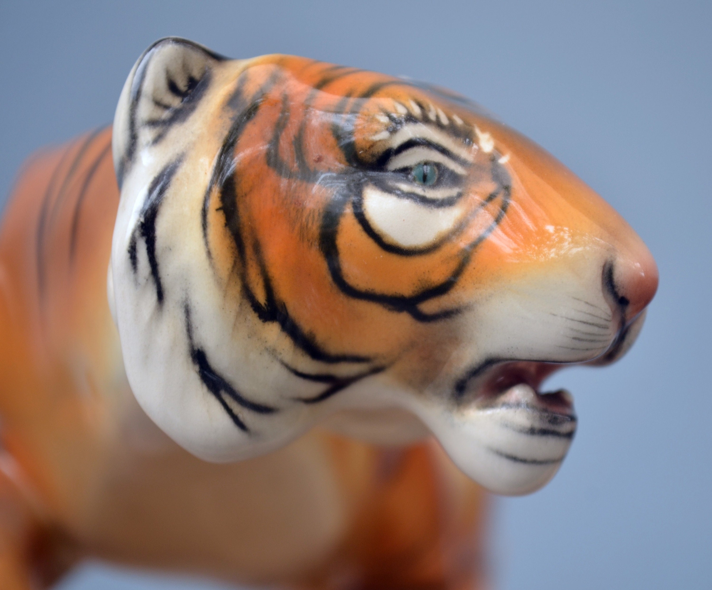 Schleichender Tiger Porcelain Figurine Tomasch Wien Austria - Etsy